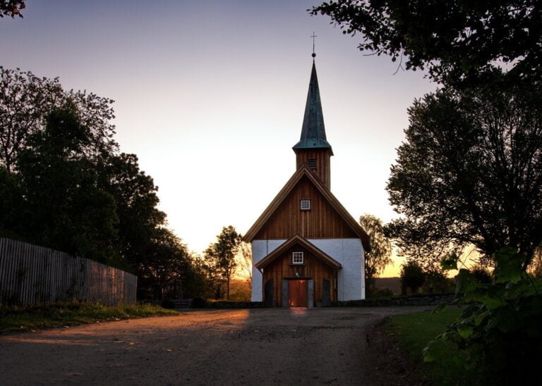 Nesodden kirke – Opplev Nesodden